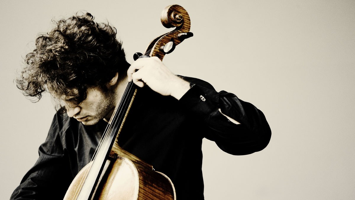 Meet the Artist – Nicolas Altstaedt, cellist – The Cross-Eyed Pianist
